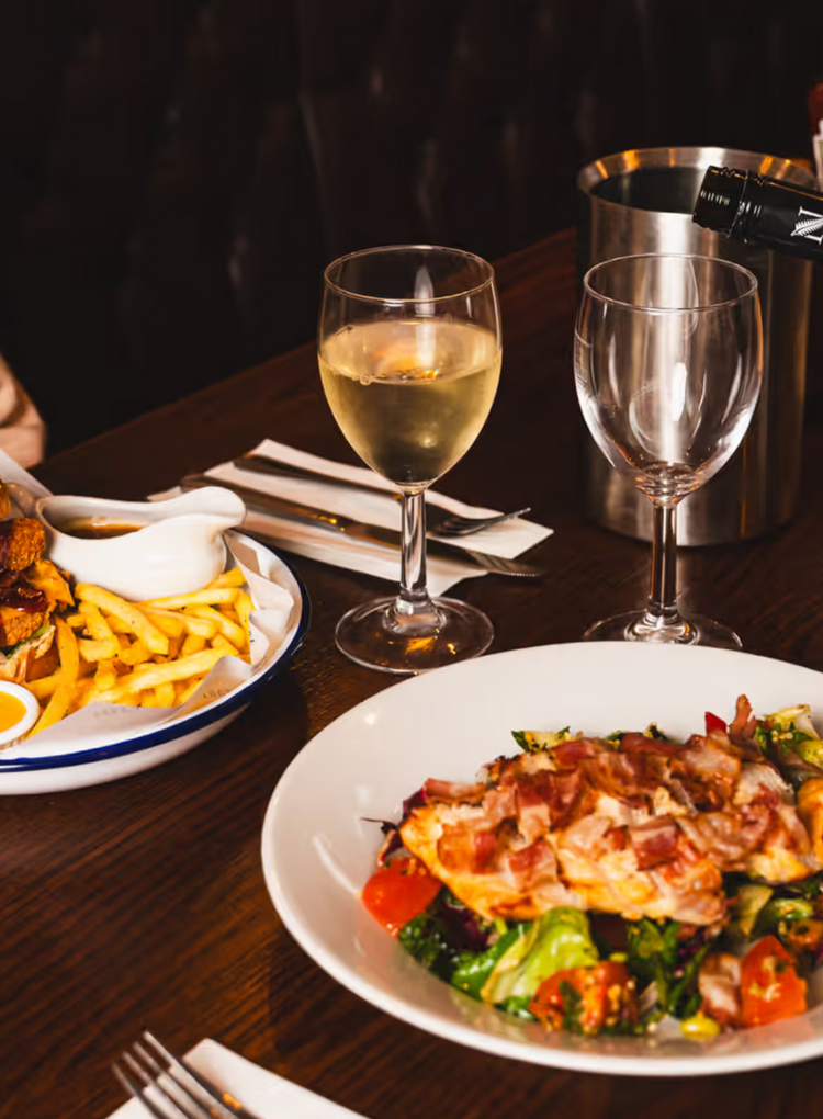 The Apollo in Hull - Pub & Restaurant